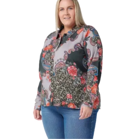 Tolani | Tops | Tolani Collection Evonne Black Paisley Button Down ...